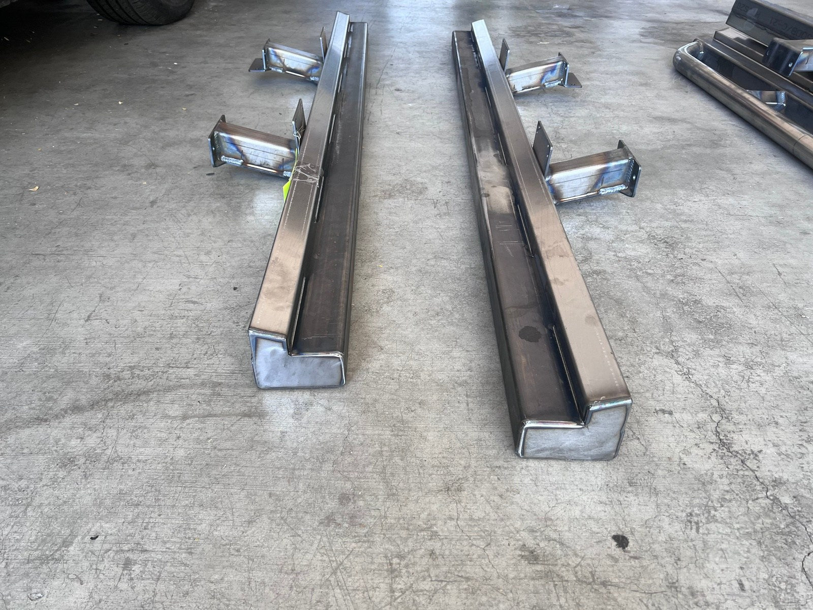 Jeep Grand Cherokee WJ Rock Sliders w/ FREE SHIPPING (Lower 48) | Kevi ...