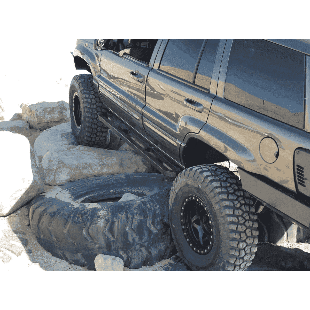 Jeep Grand Cherokee WJ Rock Sliders w/ FREE SHIPPING (Lower 48) | Kevi ...